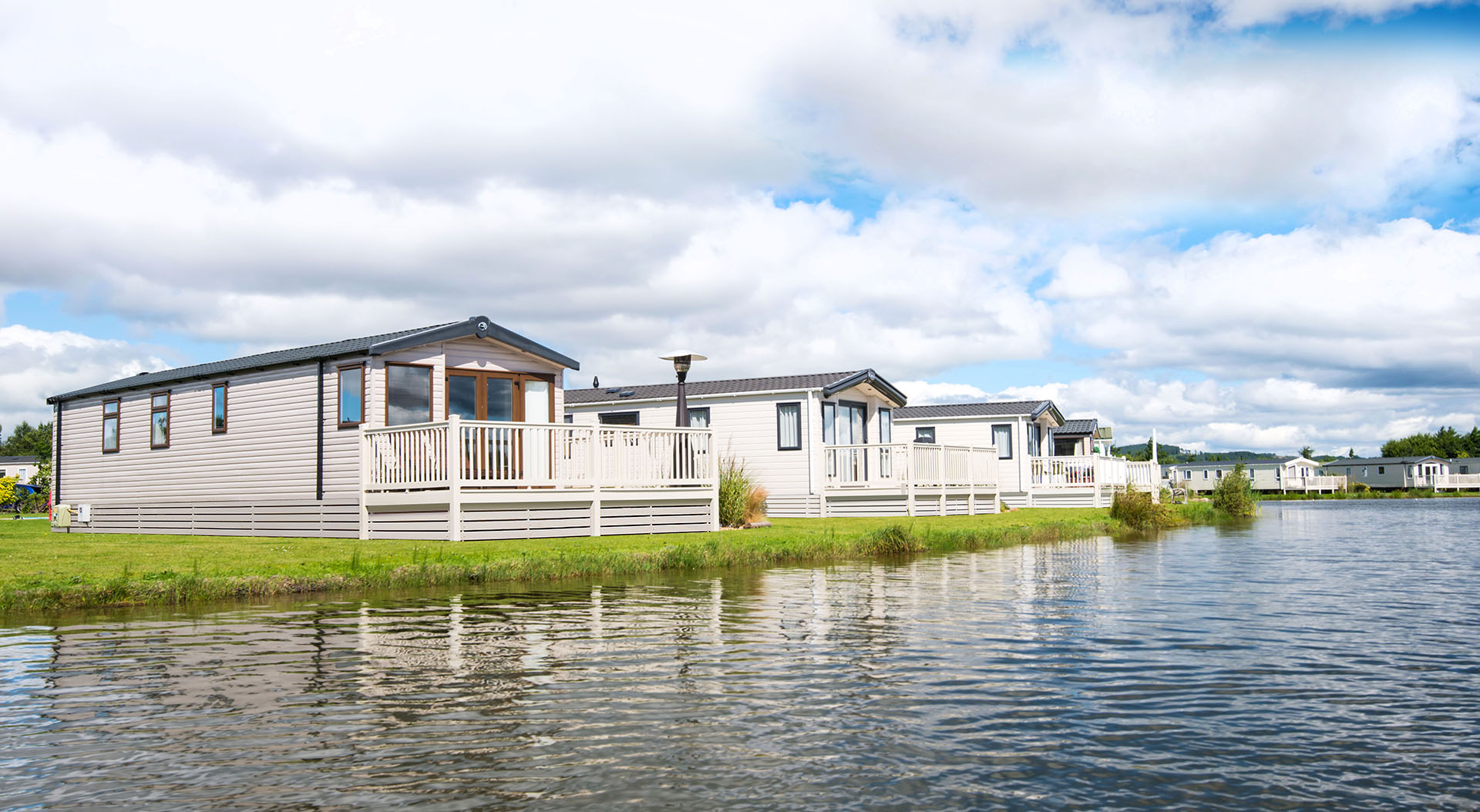 Static Caravan Insurance and Park Home Insurance | Leisuredays
