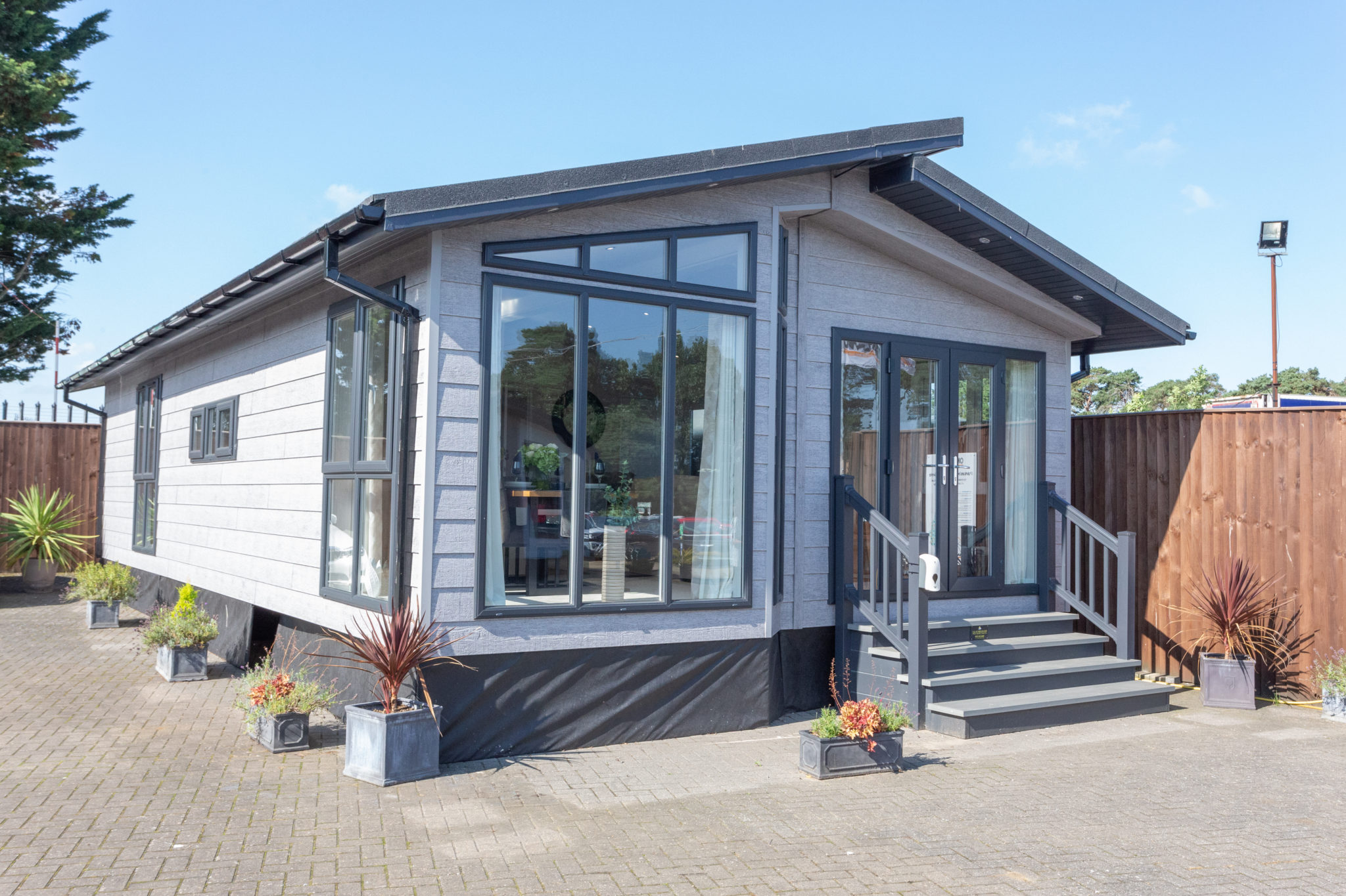 Top tips for insulation upgrades in a static caravan - Leisuredays News