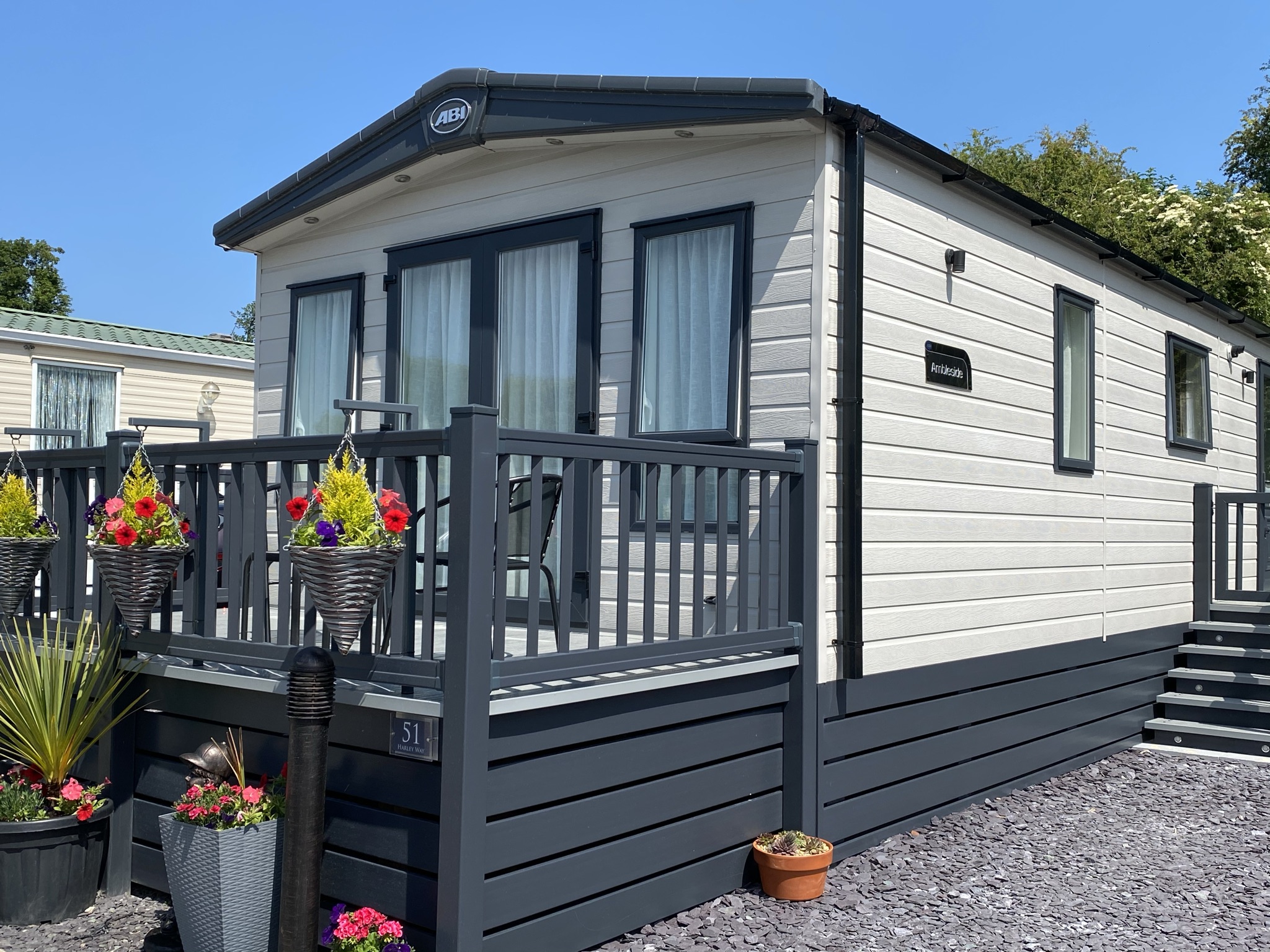Tips for dressing up your static caravan decking - Leisuredays News