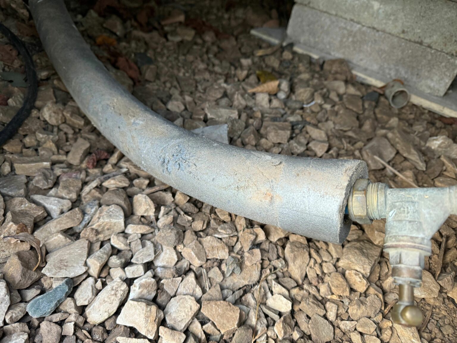 How to defrost frozen pipes in a static caravan - Leisuredays News